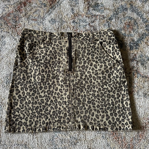 Pink Lily | Skirts | Leopard Print Mini Skirt | Poshmark
